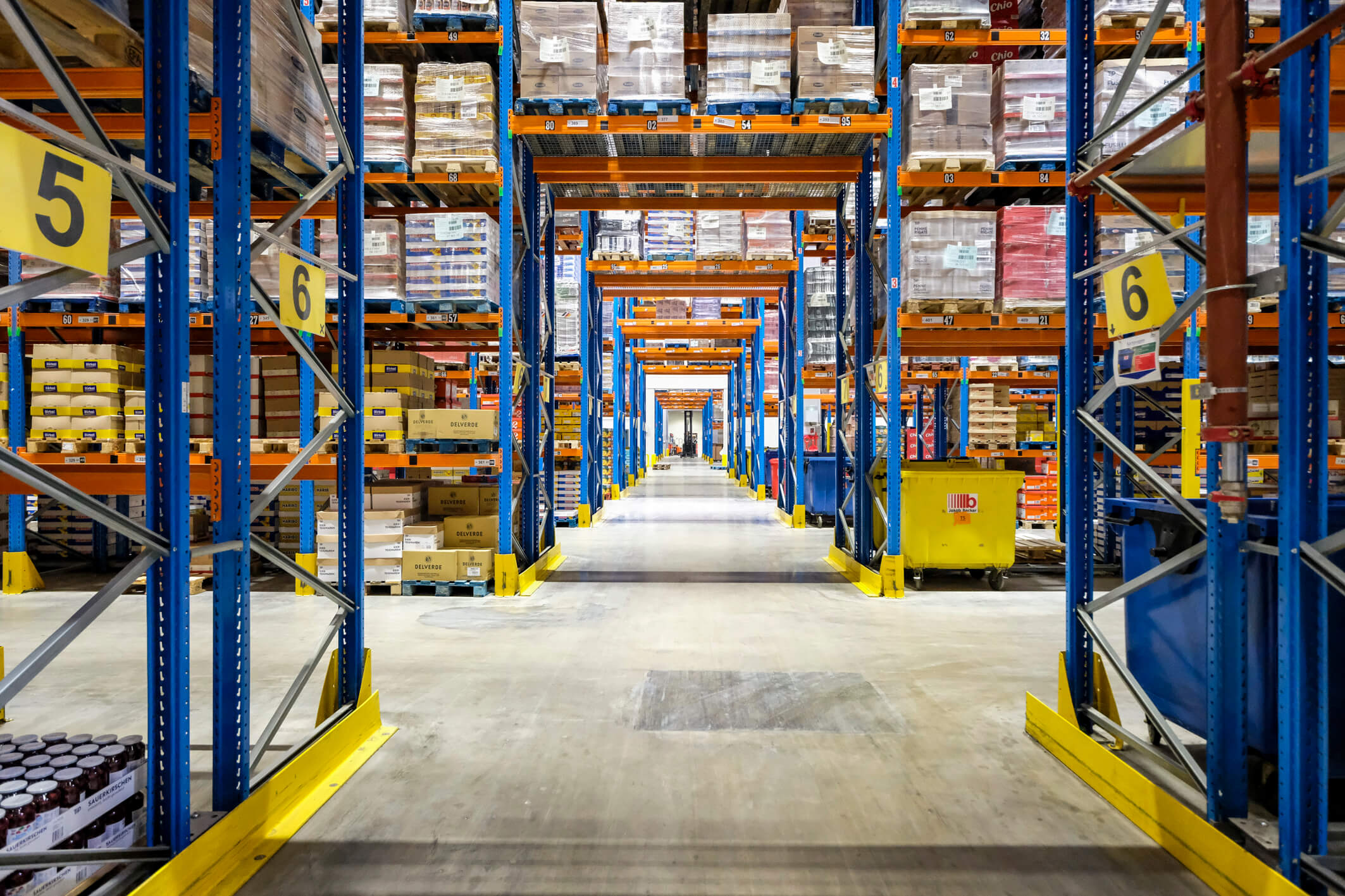 Warehousing solutions-efficient warehouse logistics by METRO LOGISTICS